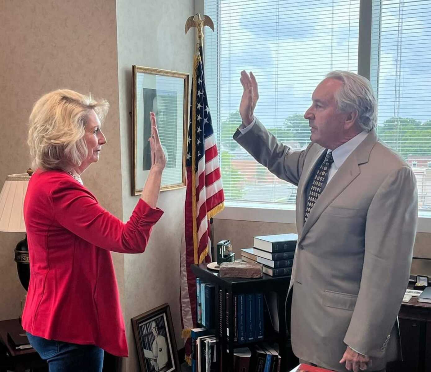 Kathy Swan sworn in to new state government role