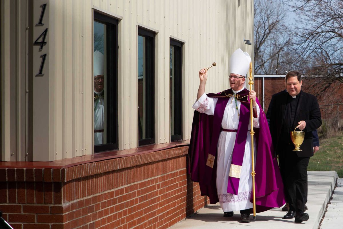 Catholic food pantry opens in Cape
