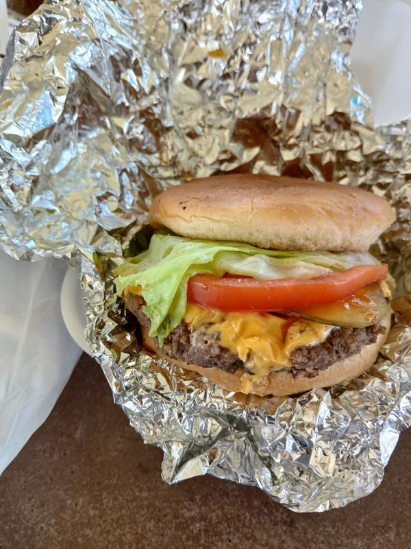 Ask a Foodie: Chicago Fried Eatz brings hefty burgers to Cape