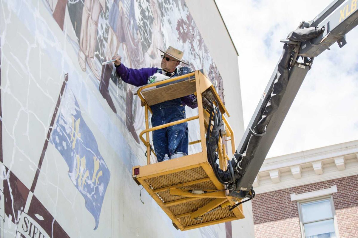 Restorations underway for Bicentennial Mural in downtown Cape