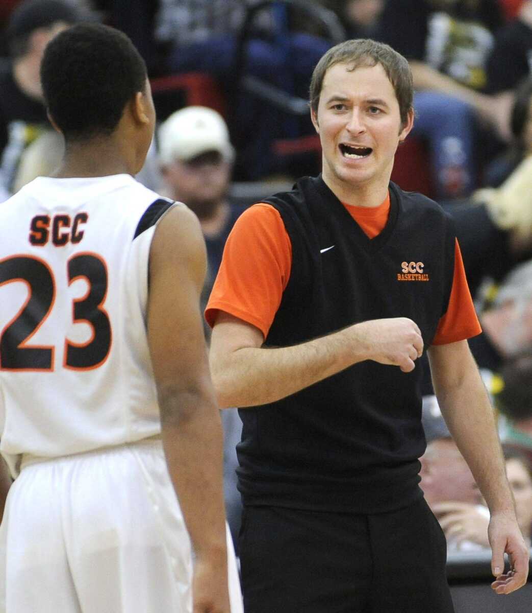Wright guides Scott County Central boys basketball team to final four ...