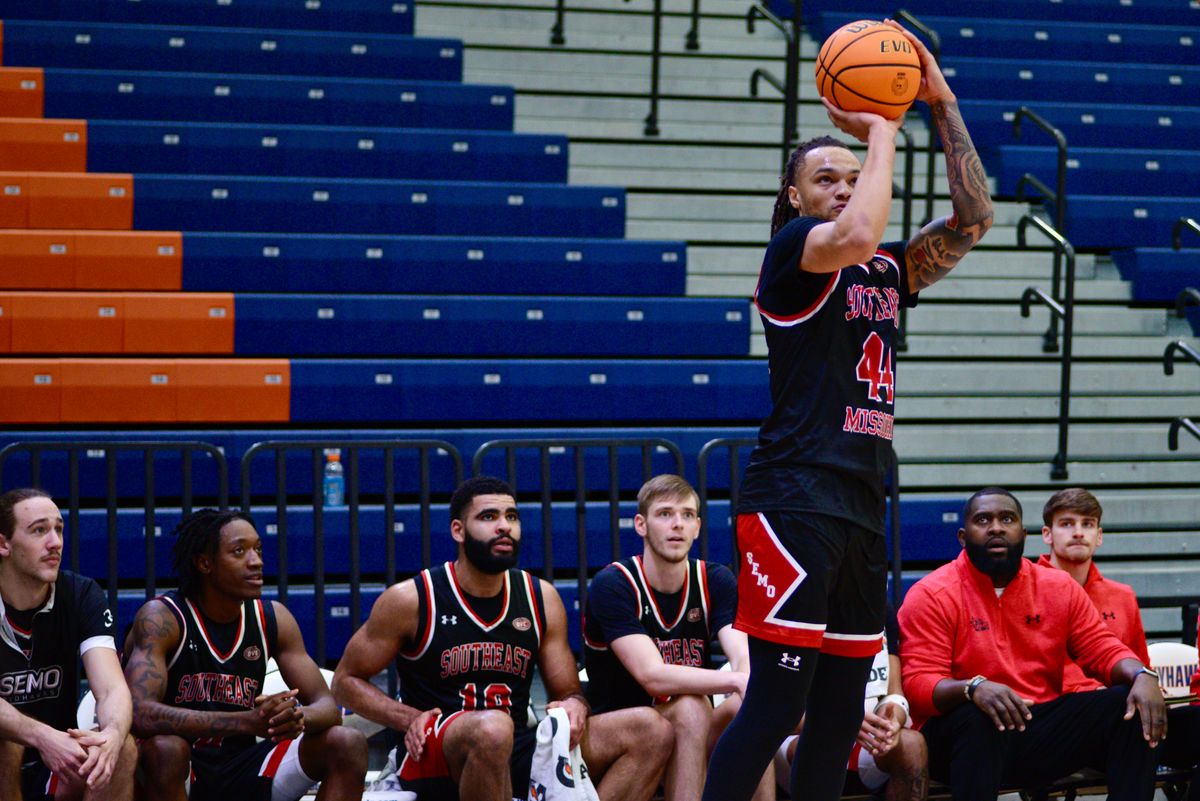 Stacker shines but Redhawks fall short against Skyhawks