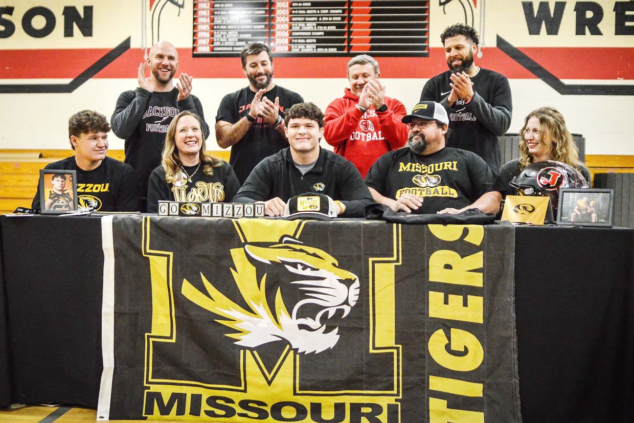 Jackson’s Brysen Wessell signs NLI with Mizzou football