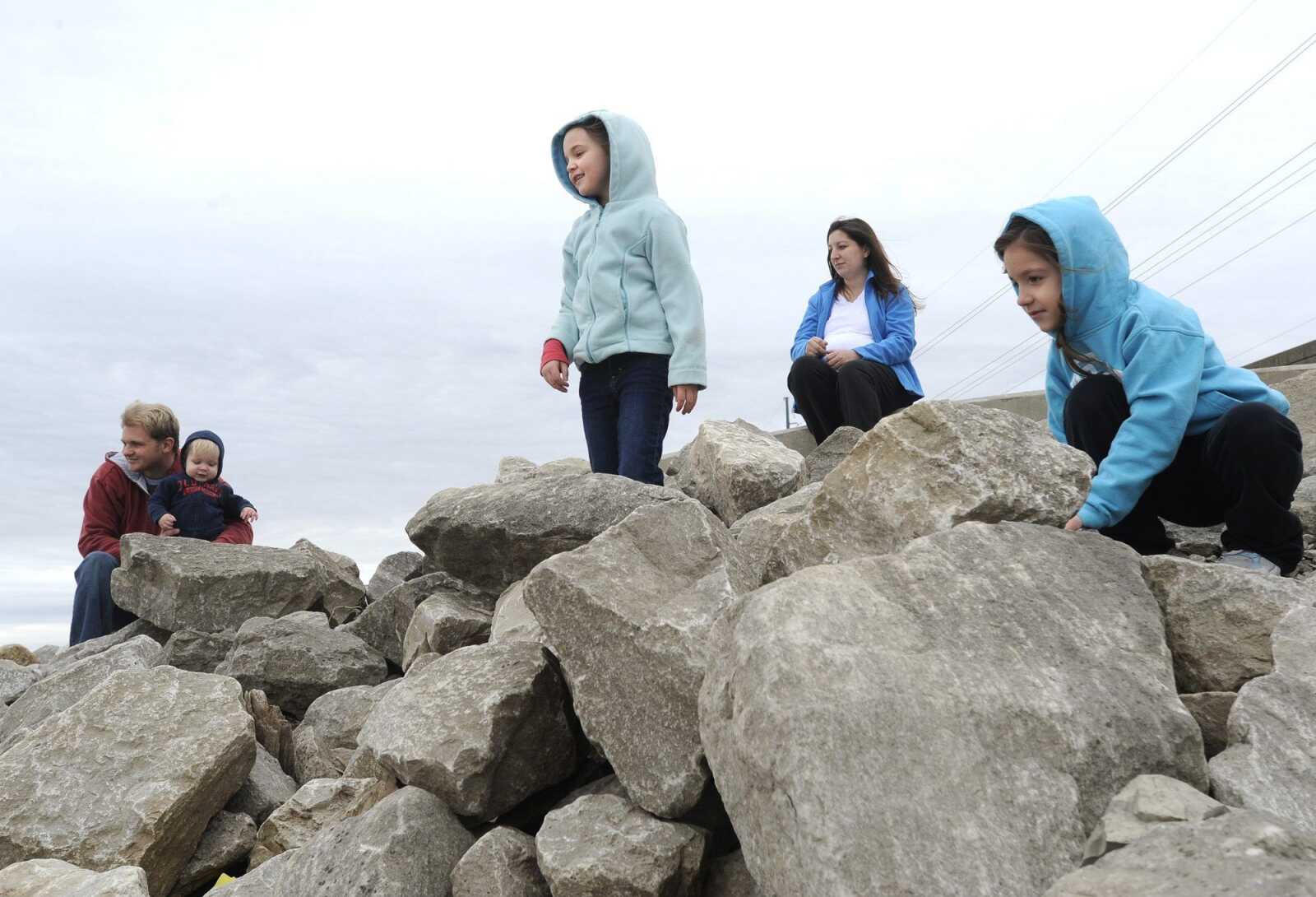 Family outing at the Cape Girardeau riverfront