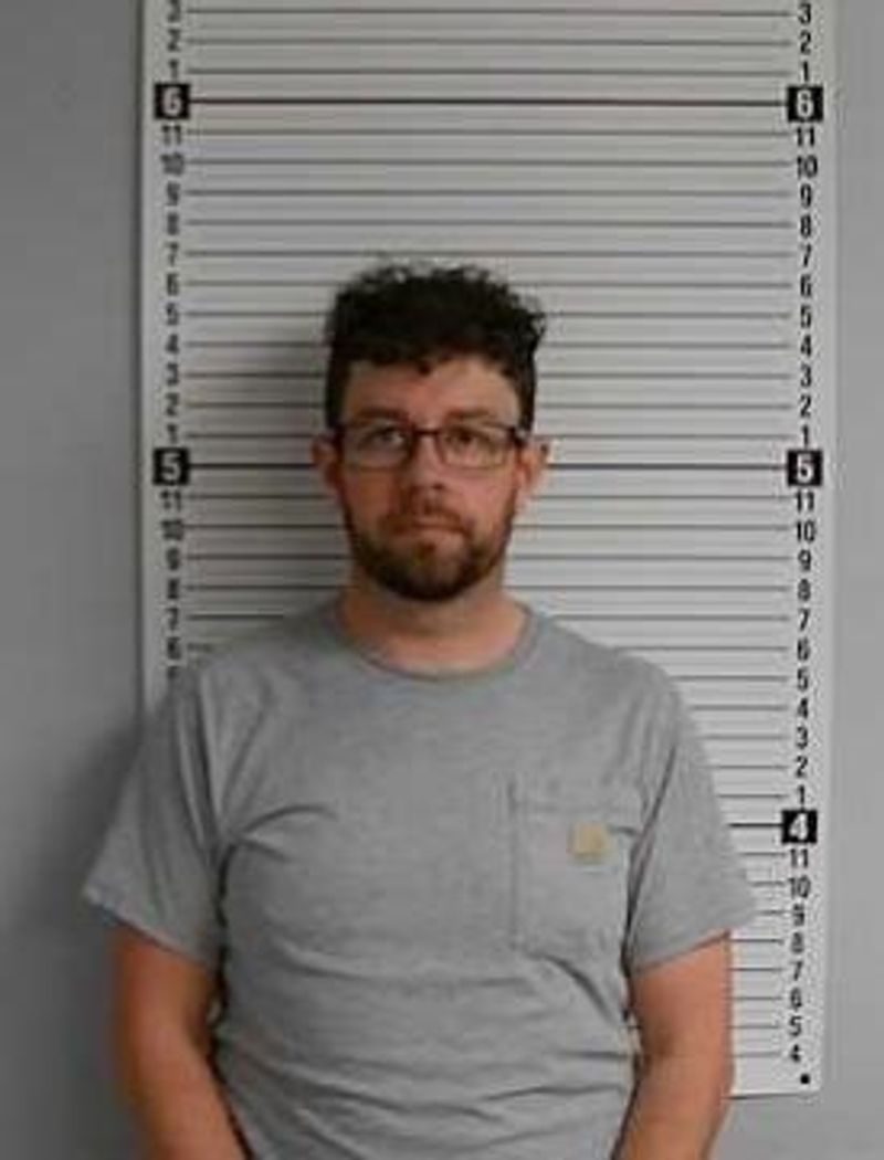 Former Scott County deputy charged with 46 felonies