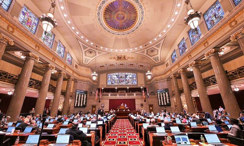 Missouri educators push back on bill forcing struggling readers to rep...