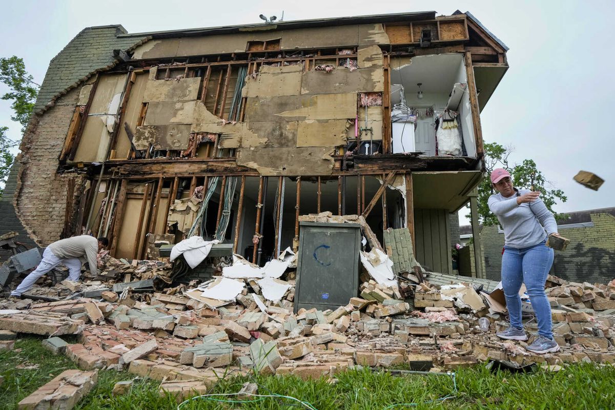 Power restored to most affected by deadly Houston storm, with rest by ...