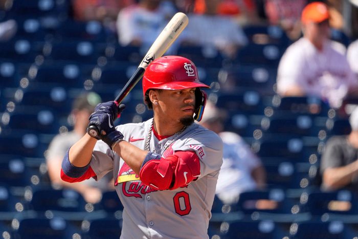 Cardinals take shortstop Masyn Winn out of lineup due to soreness in r...