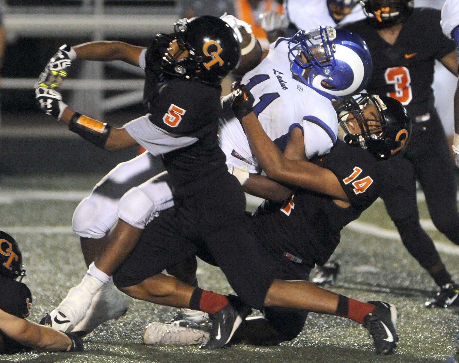 Ladue football team rallies past Cape Central