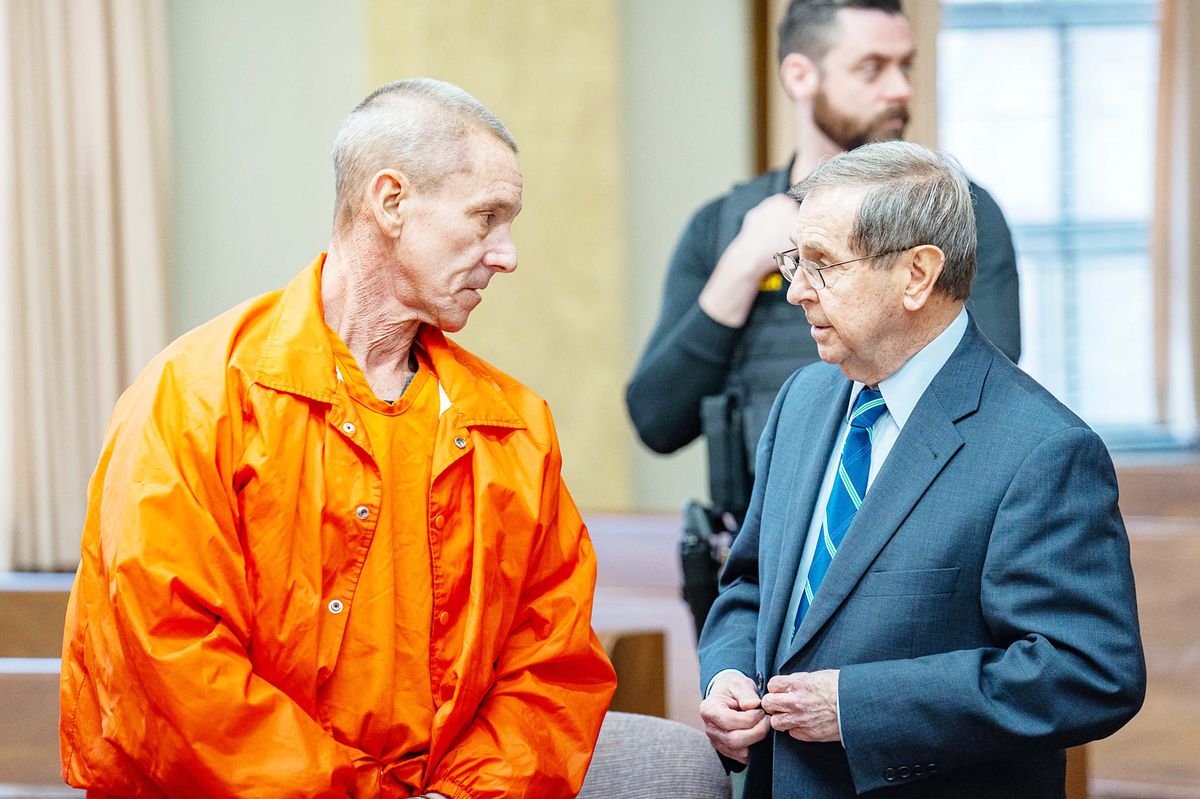 Attorney Charles Weiss argues he should stay on Leon Lamb ca...
