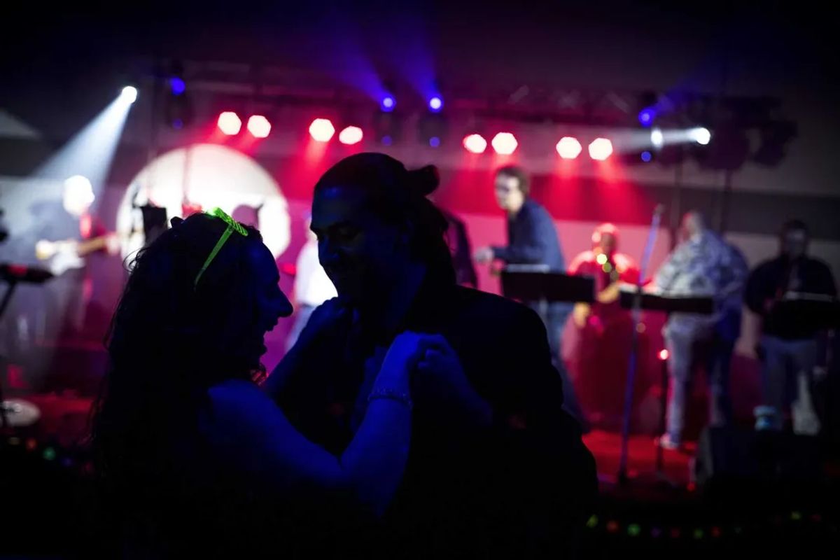 Jackson R-2 Foundation's Red and Black Affair embraces the s...
