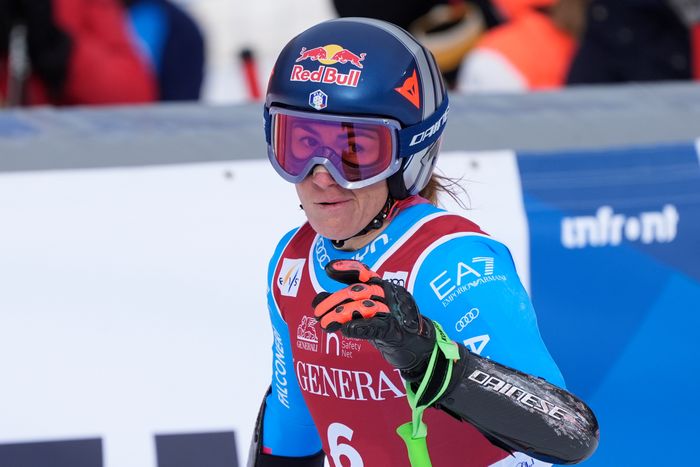 Sofia Goggia gets overdue World Cup win in super-G and Lindsey Vonn is...