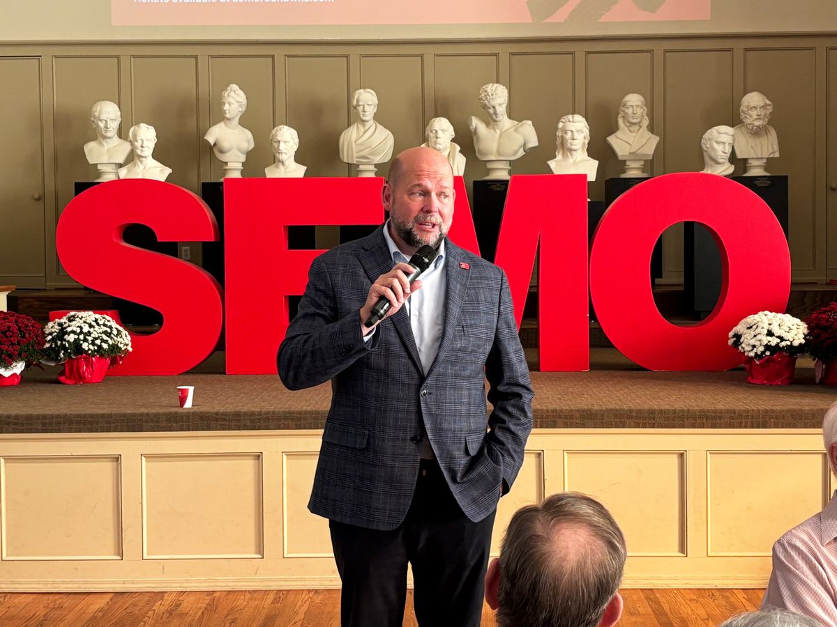 Photo gallery: SEMO opens Homecoming Week with Retired Faculty and Sta...