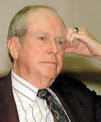 Former governor Hearnes officially inducted into Hall of Famous Missou...