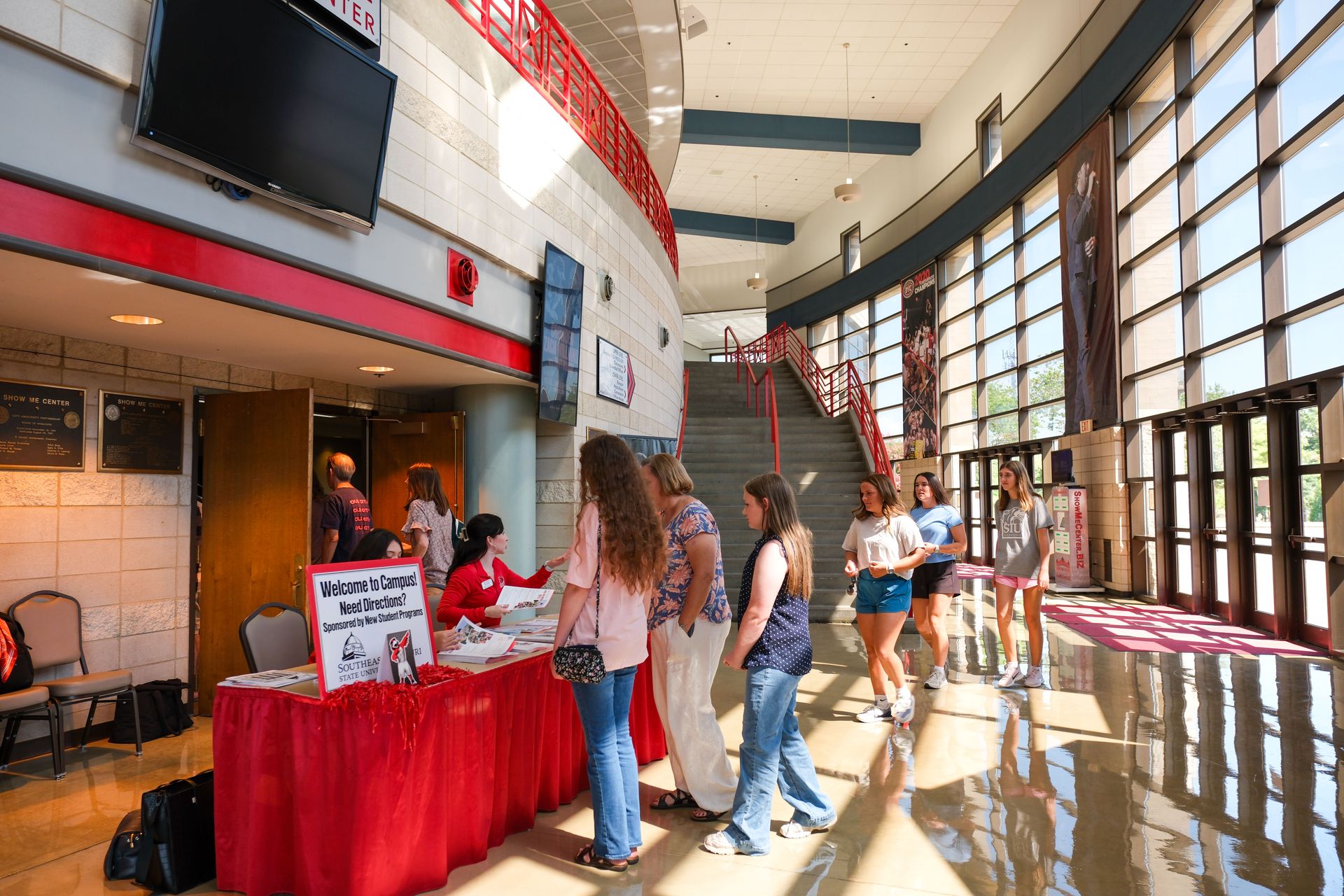 Photo gallery: Welcome Home: SEMO Students Settle In for Fall 2025 Sem...