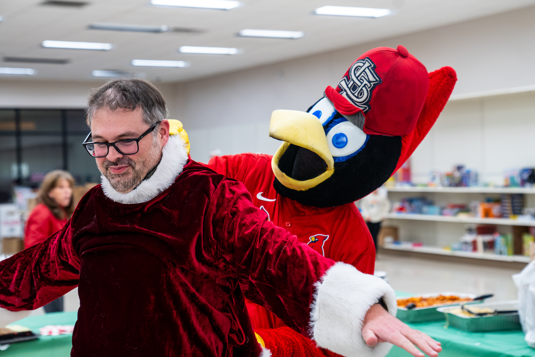 Cardinals' Fredbird makes appearance at Jaycees Toybox event
