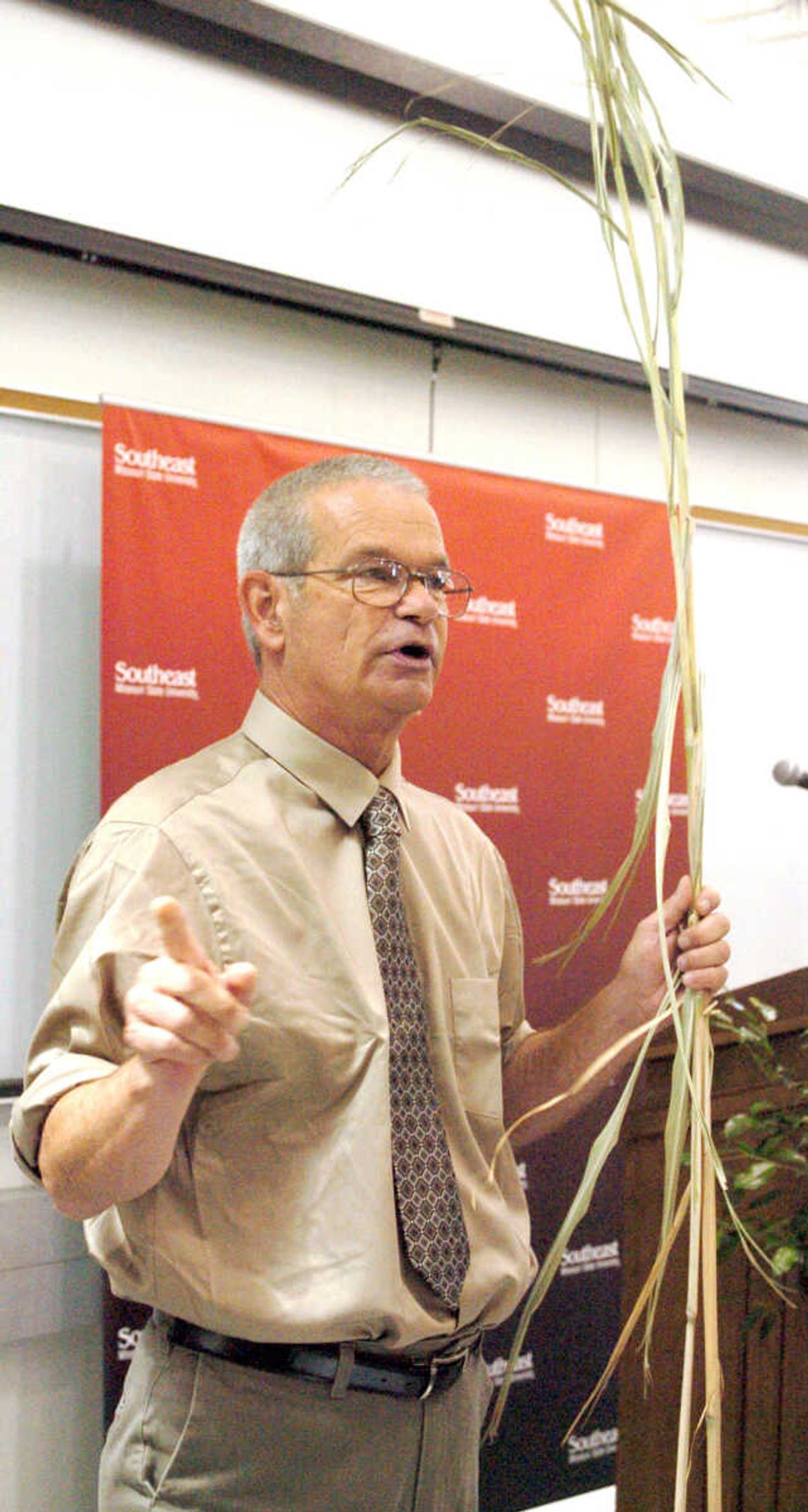 SEMO opens new biofuels research field in Sikeston
