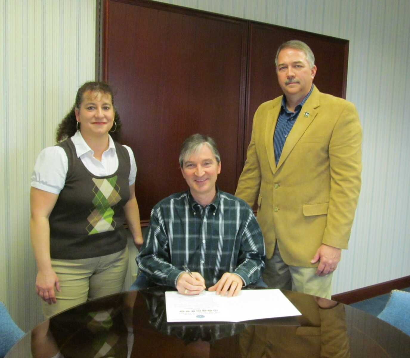 MedAssets Pledges Support to Guard and Reserves