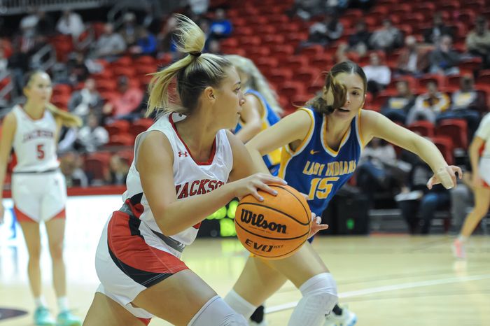 St. Vincent reigns, taking FSCB Holiday Classic crown in thunderous wi...
