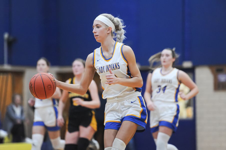 St. Vincent girls red-hot shooting helps rout Grandview in JCAA opener