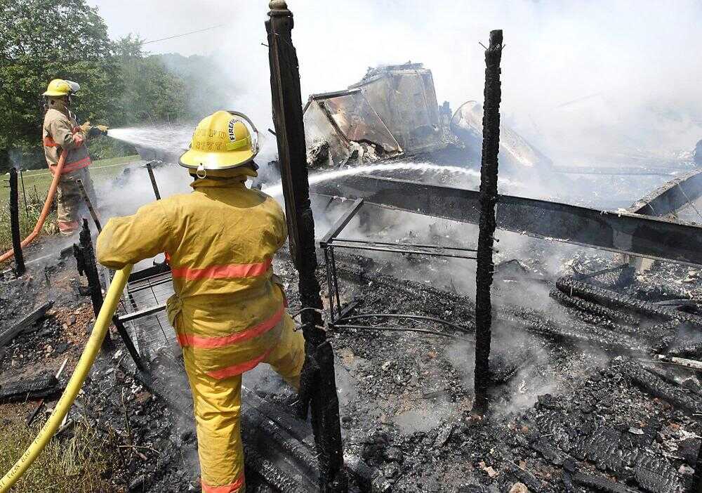 Fire levels home near Crump