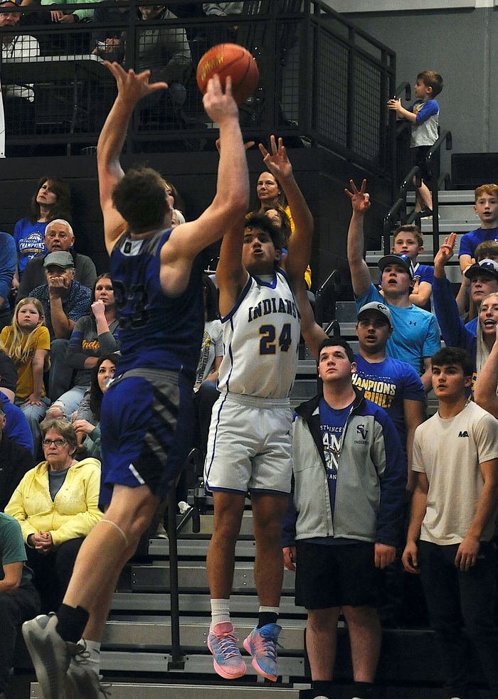 St. Vincent Perryville tops Valle Catholic 62-48 for Class 2 District ...