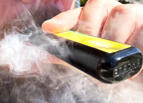 Despite Bans and Warnings, Missouri Teens Still Find Vaping "Cool"—Wha...