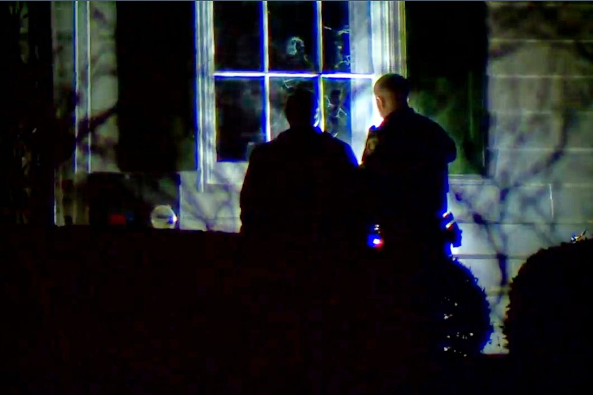 Man who broke windows at Vance's Ohio home detained, Secret Service sa...