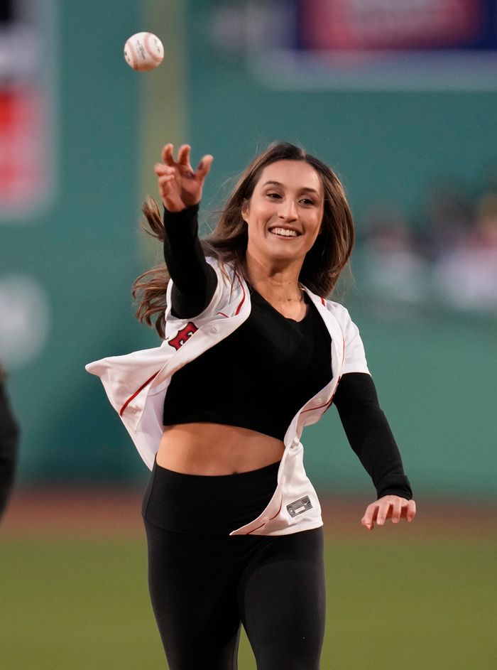 New York plane crash claims lives of high-achieving family celebrating...