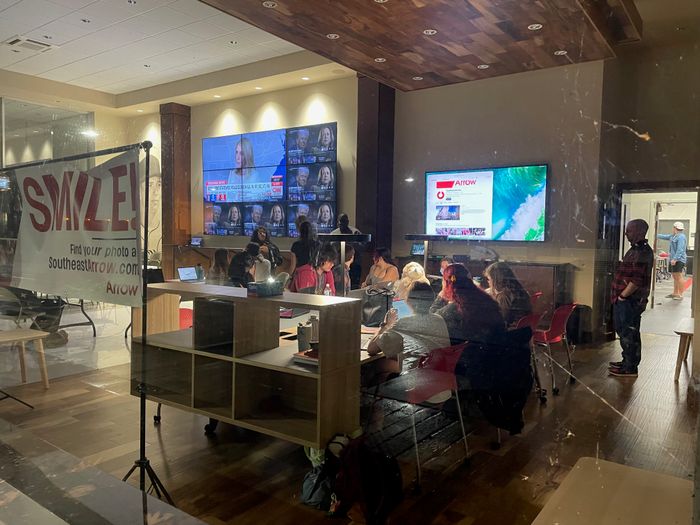 Photo gallery: Southeast Arrow journalists follow election returns in ...