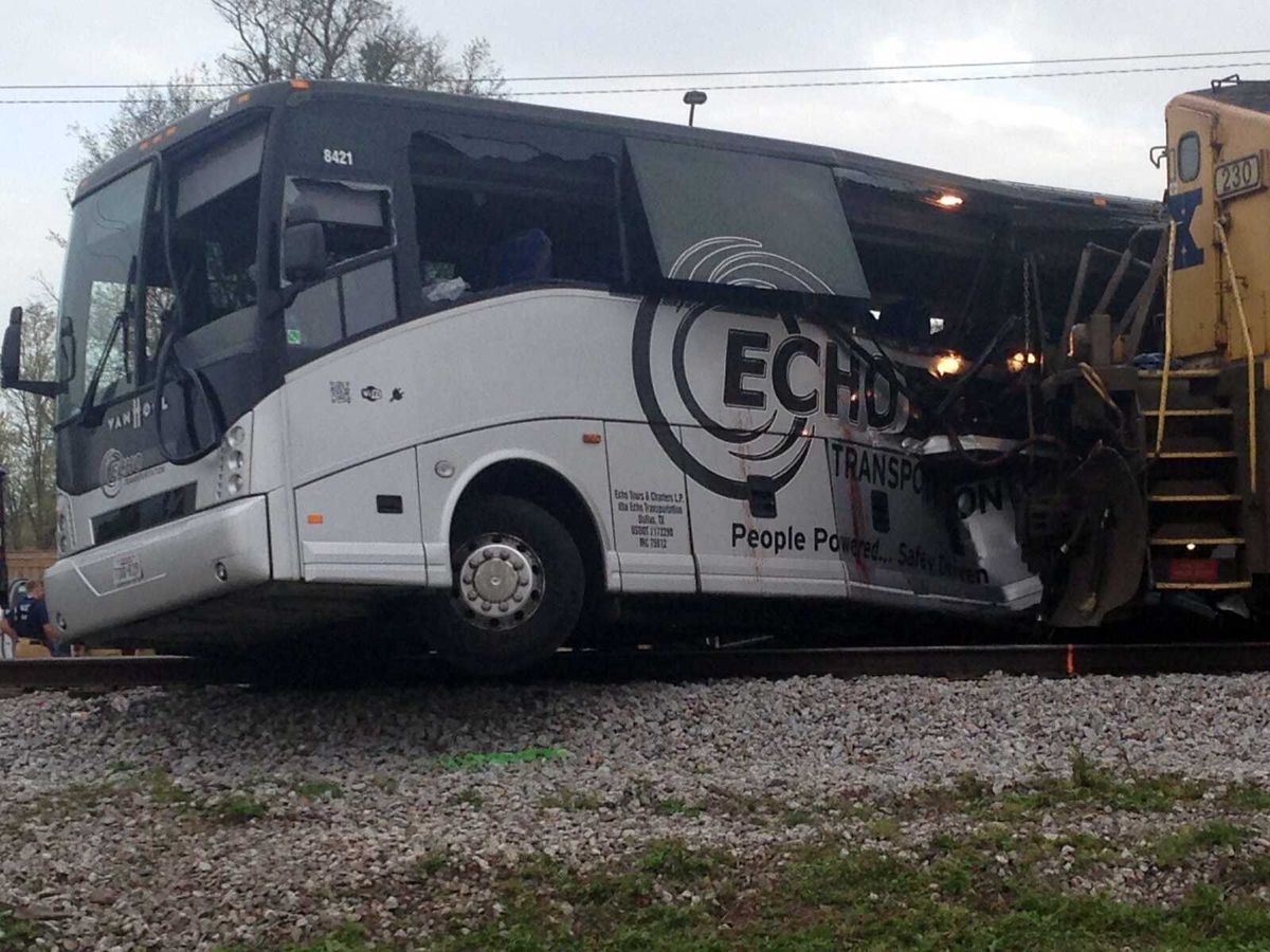 Deadly bus-train wreck puts railroad crossing under scrutiny