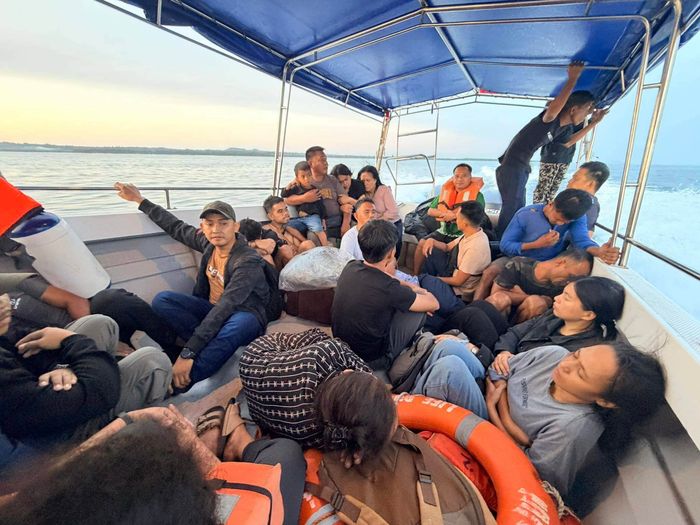 Hundreds rescued from deadly ferry disaster in Philippines