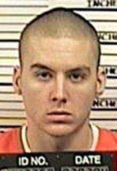 Guard foils inmate escape at hospital