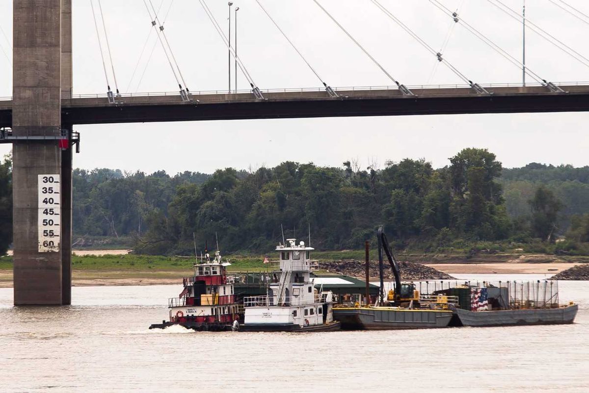 Water level low, but river traffic clear to continue