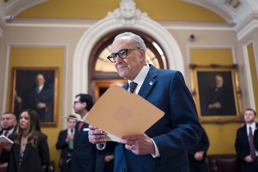Democrats, White House strike spending deal that would avert governmen...