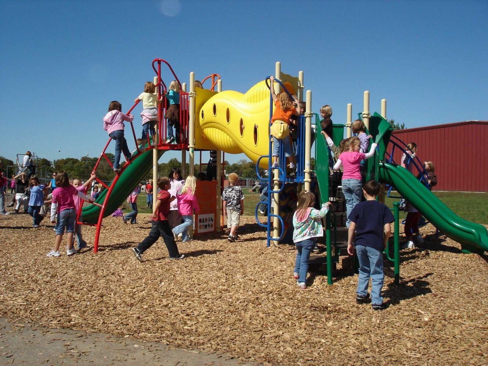 Perryville elementary school receives new playground equipment