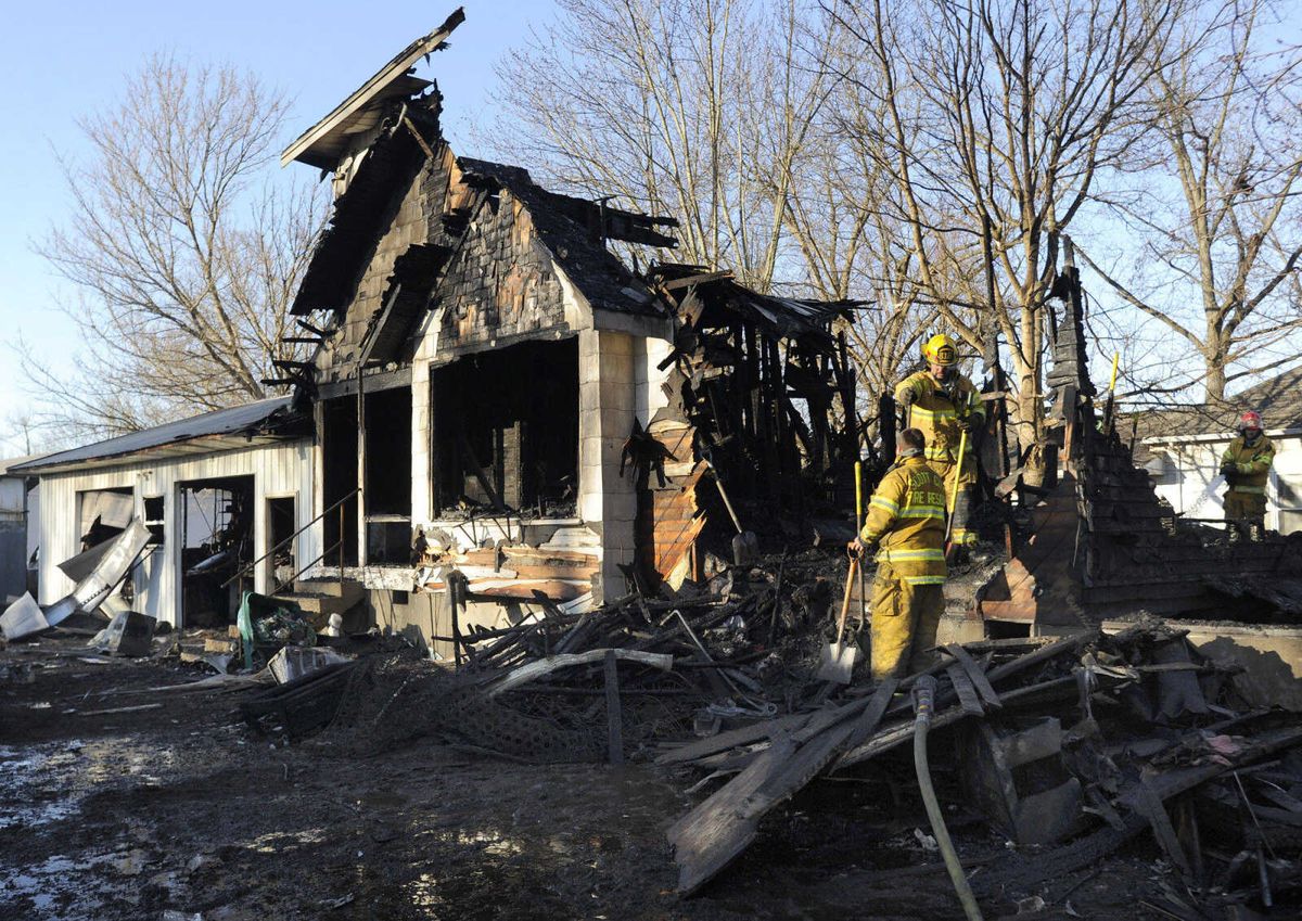 3 die of smoke inhalation in Scott City house fire