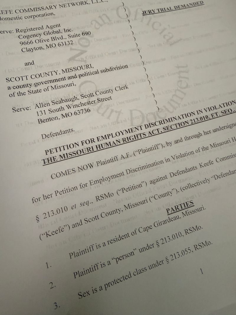 Lawsuit documents: Jail administrator said he did not have s...