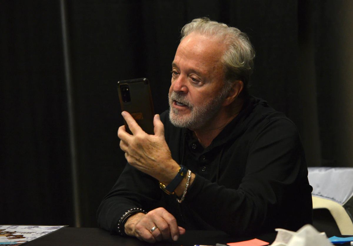 Voice actor Jim Cummings celebrates 72nd birthday at Cape Con with fan...