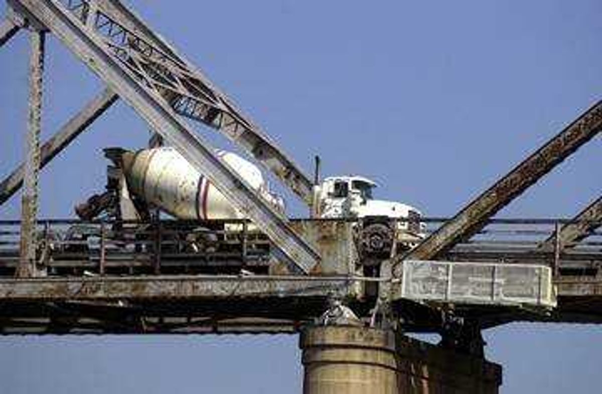 Big Weekend For Emerson Bridge Construction