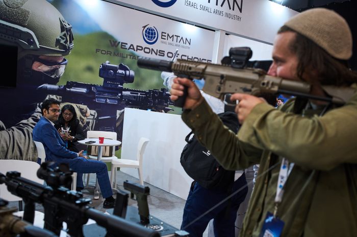 Photos of rifles, drones and missile footage at the Defense Tech Expo ...