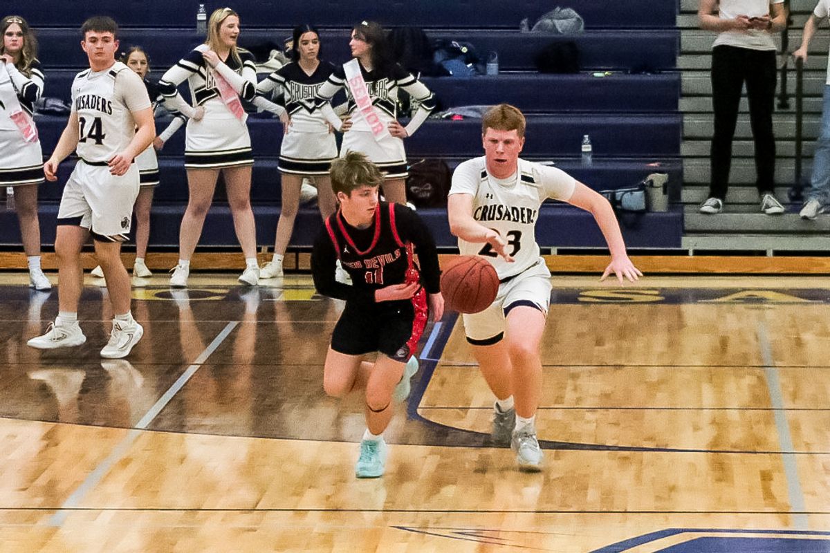 Chaffee Red Devils adapt to slow-paced battle, secure victory over Sax...