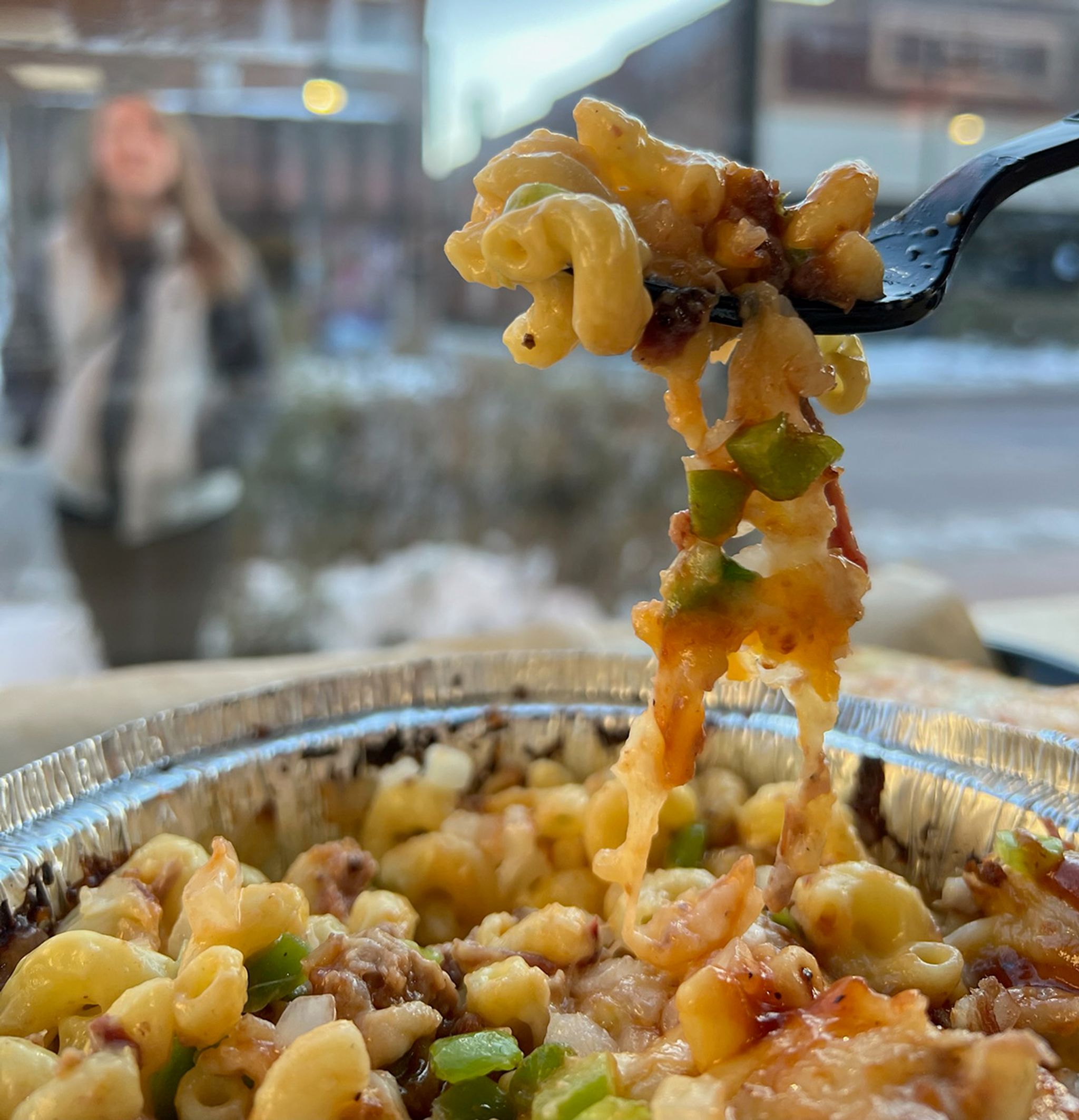 Ask a foodie: Roni’s Mac Bar: Thinking Outside the Box on Broadway