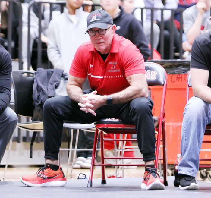 After 44 years, Jackson wrestling coach Steve Wachter savors...