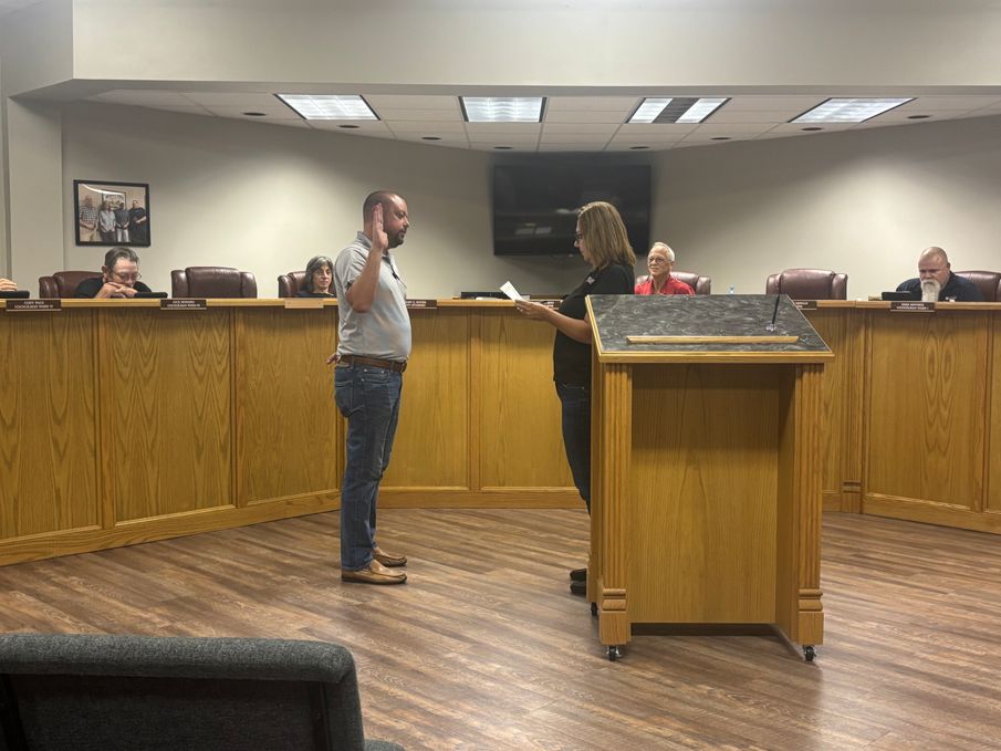 New Scott City councilman sworn in