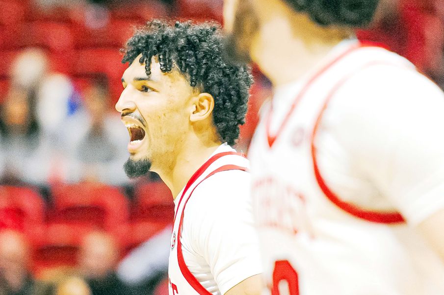 Terry's clutch free throws ice shootout Southeast men's win ...