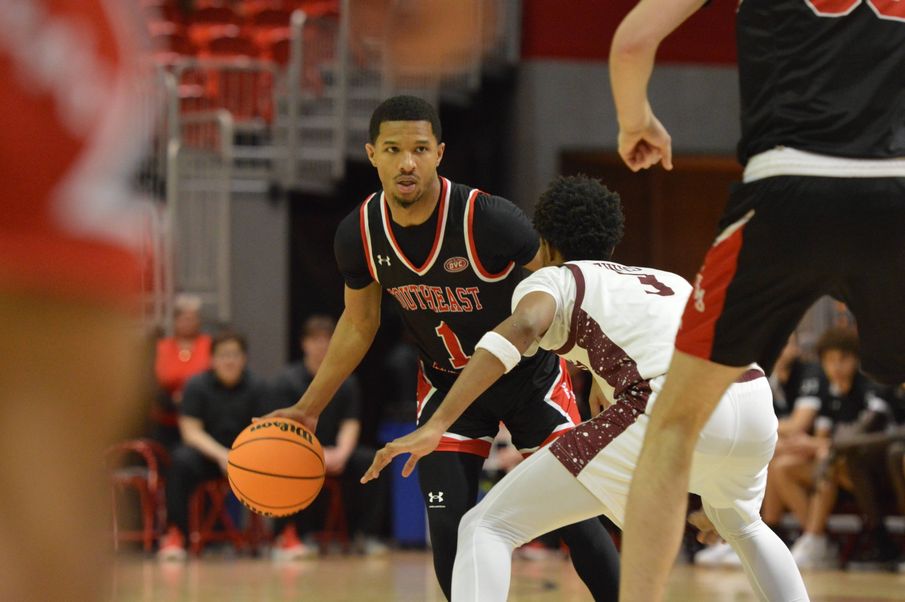 Redhawks MBB begins three-game road trip, facing off with tw...