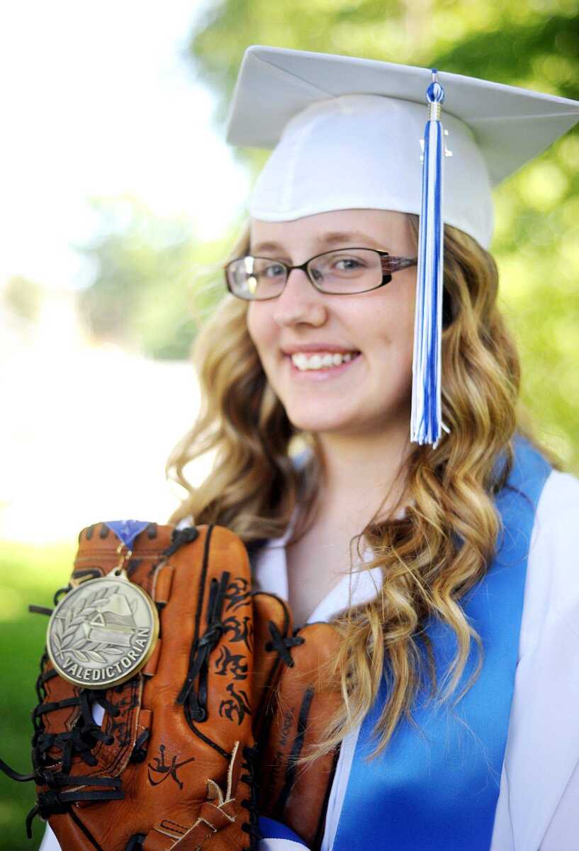 Valedictorian: Audrey Hunt, 18