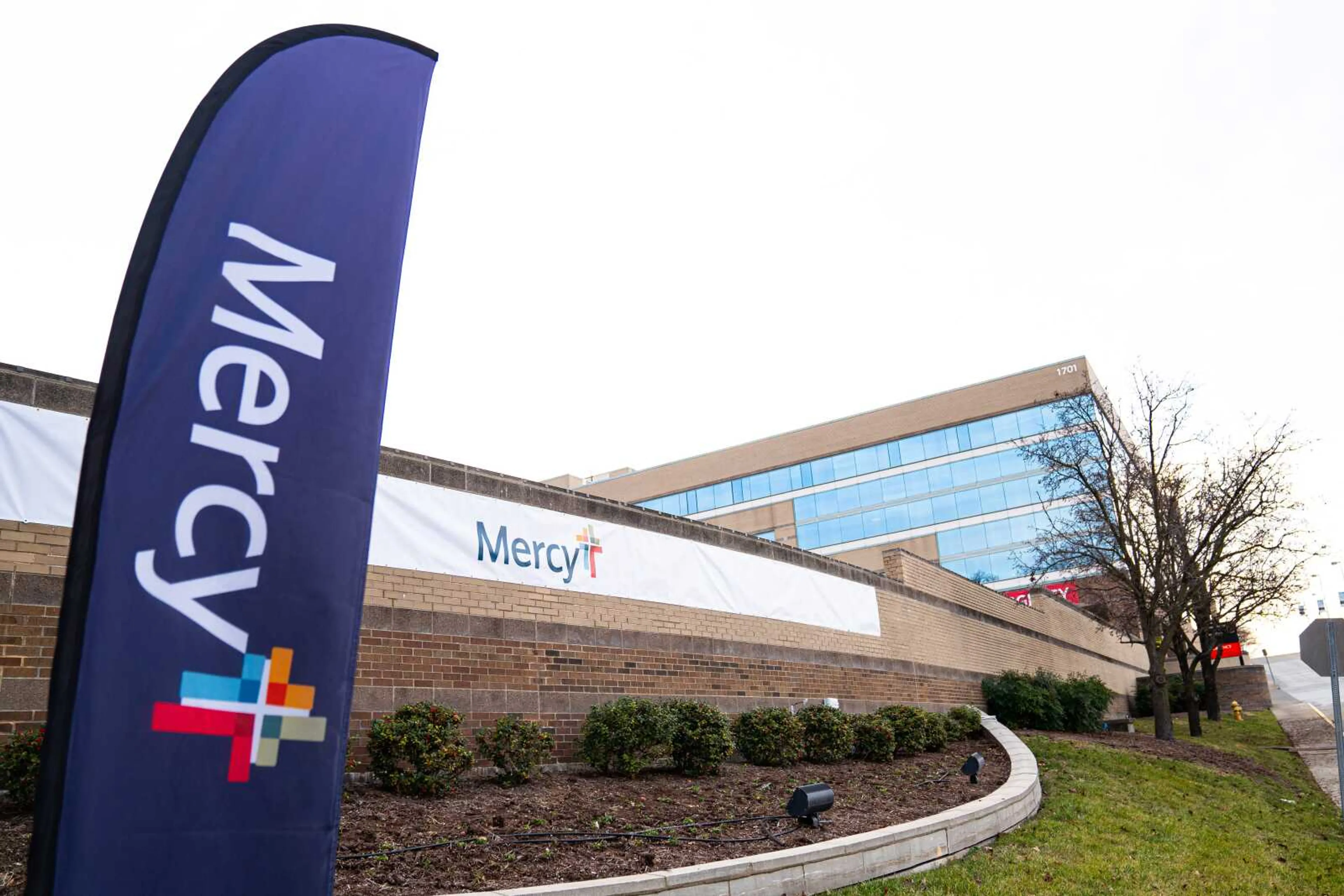 Column: Anthem should join Mercy in putting patients first