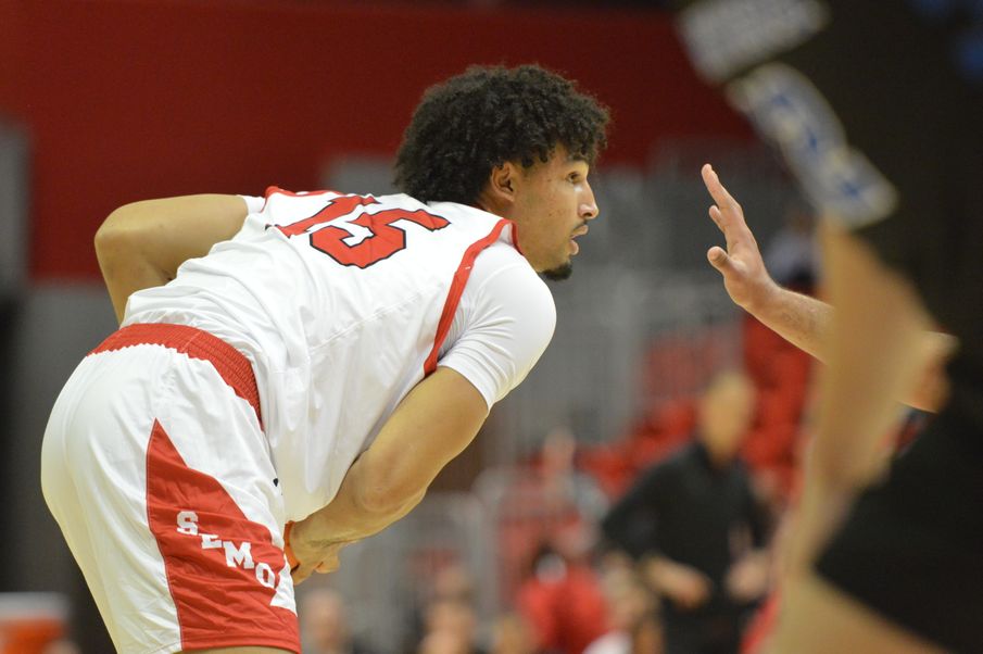 SEMO men's hoops open conference play with 79-72 win over Eastern Illi...